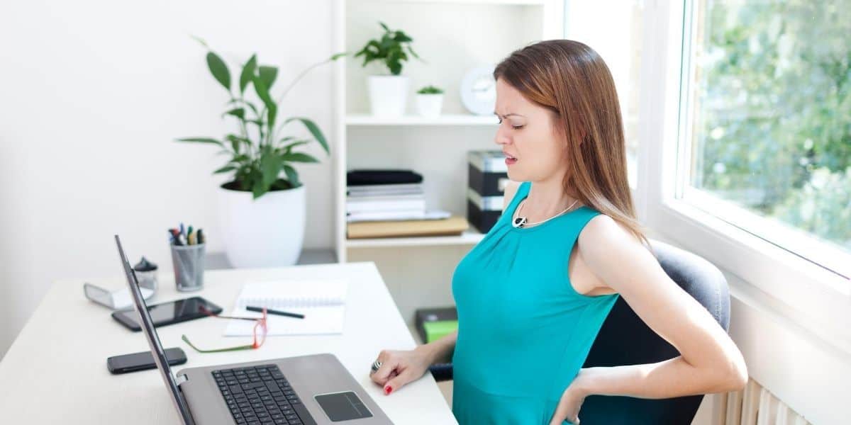 9 Benefits Of Standing Desks | Work Standing VS Sitting - Backyard ...