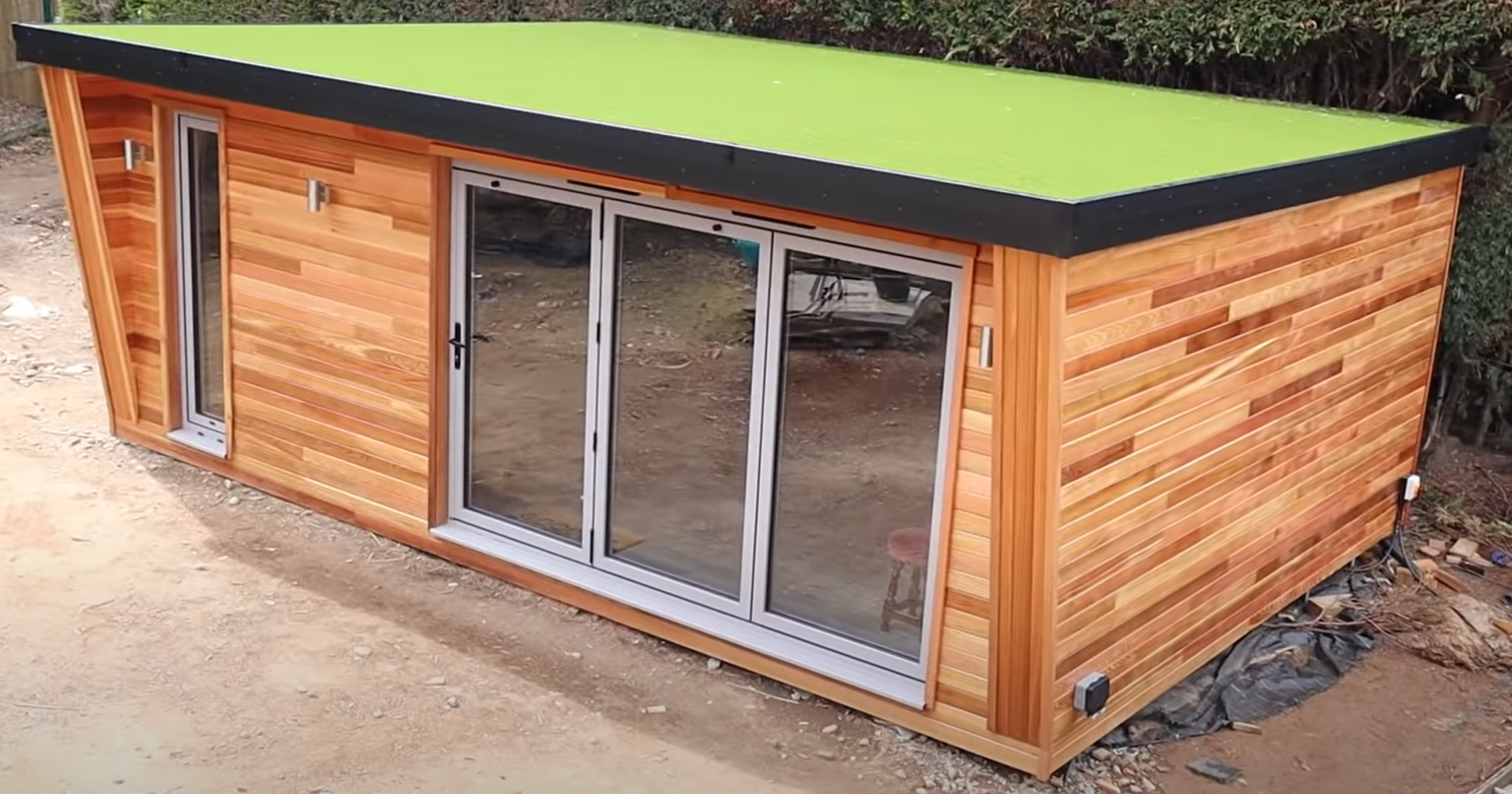 20 Inspiring Garden Room Ideas - Backyard Workspace